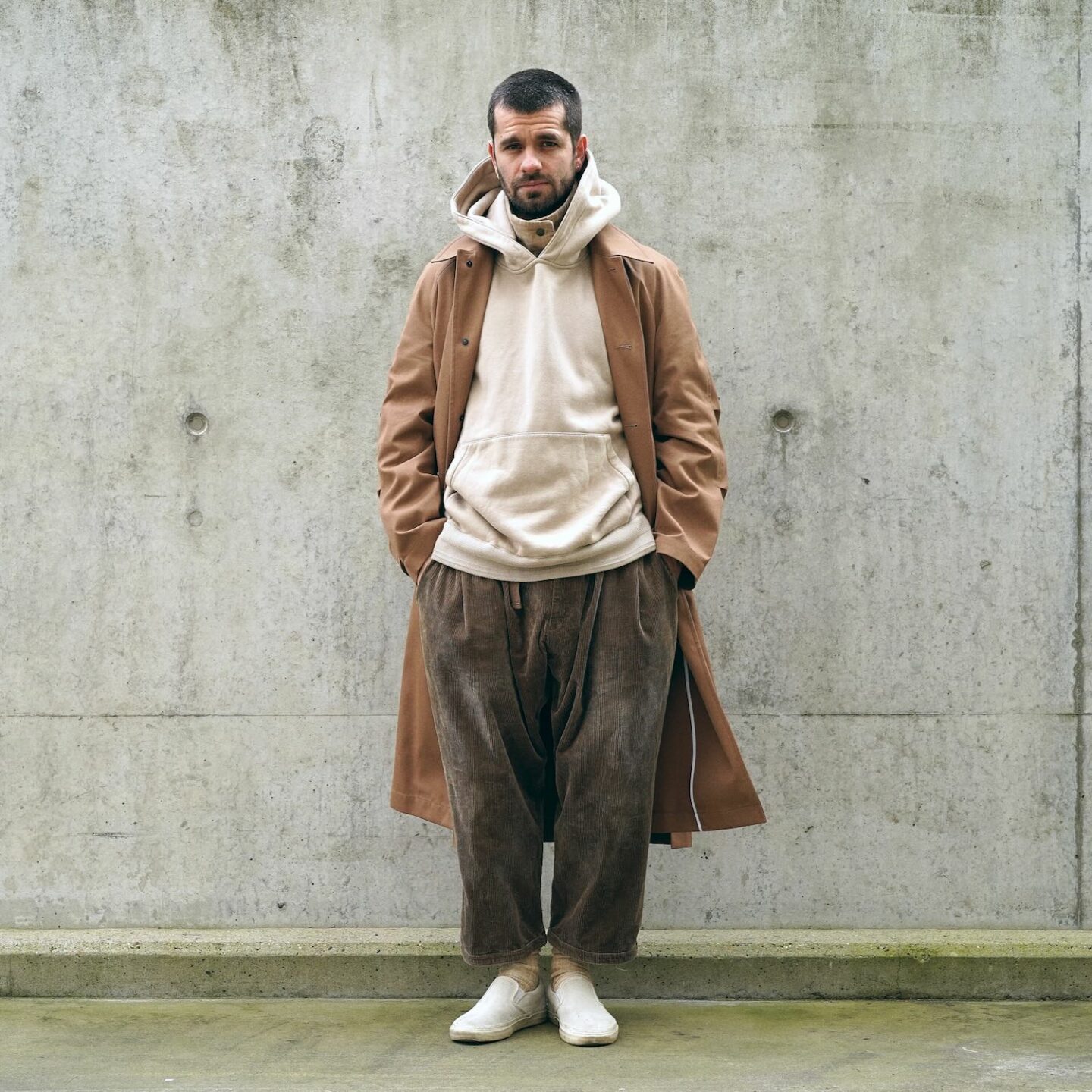 Coltesse Trench 120: un classique revisité tout en volume oversize